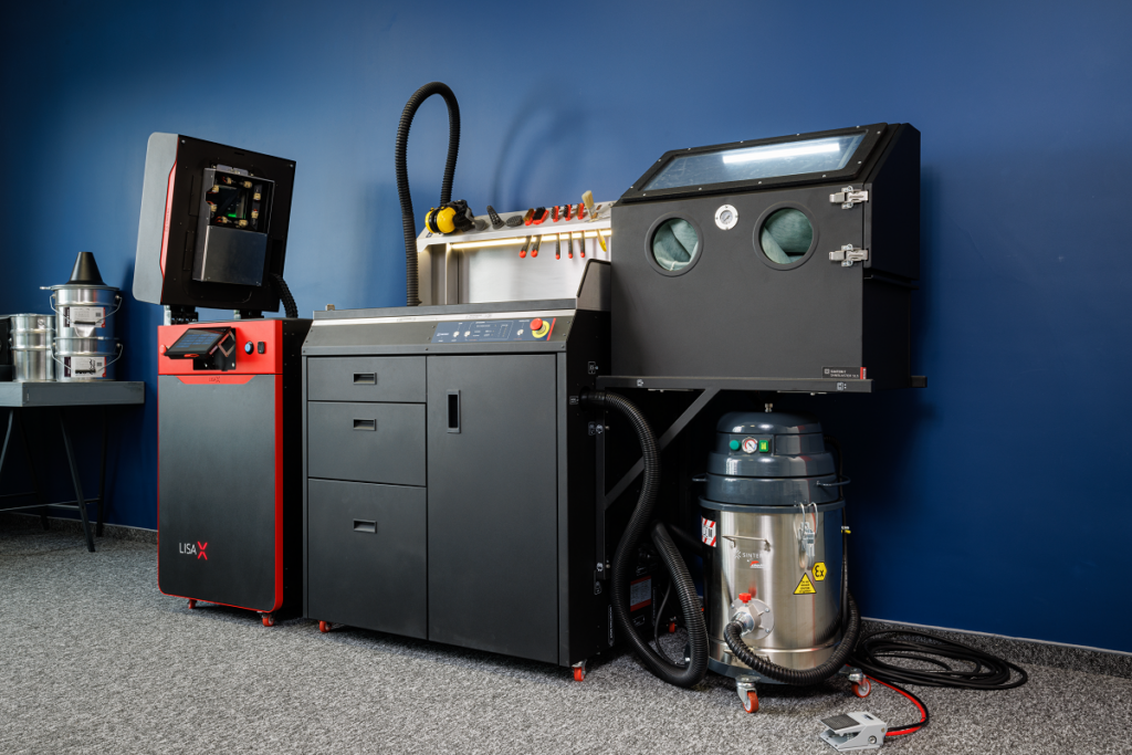 How to work with multiple materials in SLS 3D printing technology ...